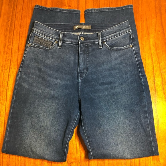 Levi's | Jeans | Levis 52 Perfectly Slimming Straight Leg Jeans | Poshmark